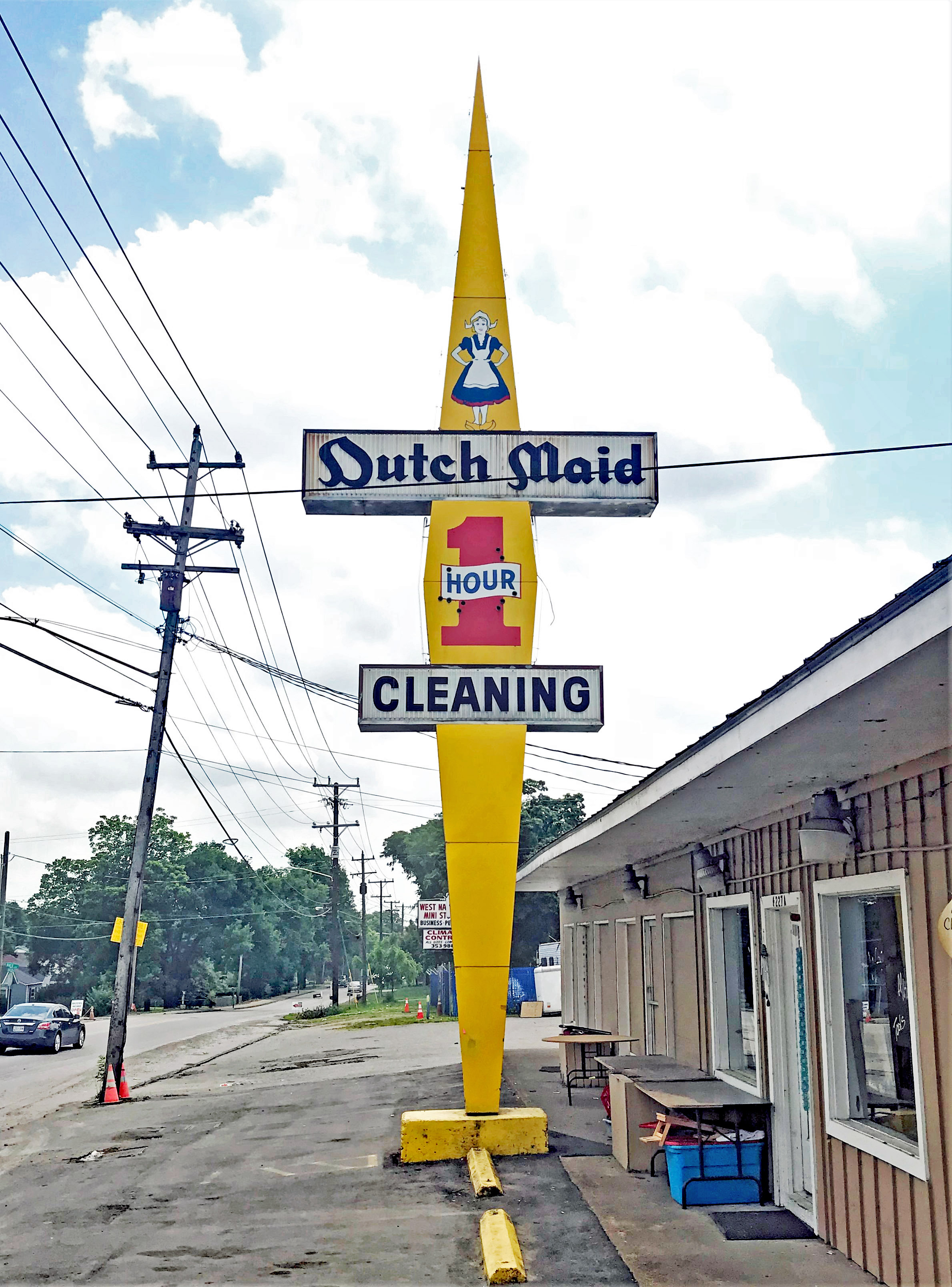 Dutch Maid - nashville public art